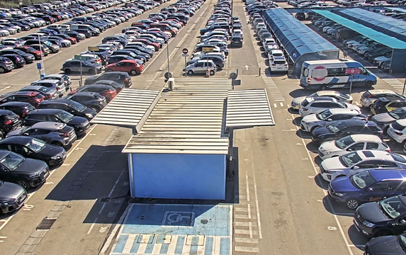Parkings at Airports and Stations
